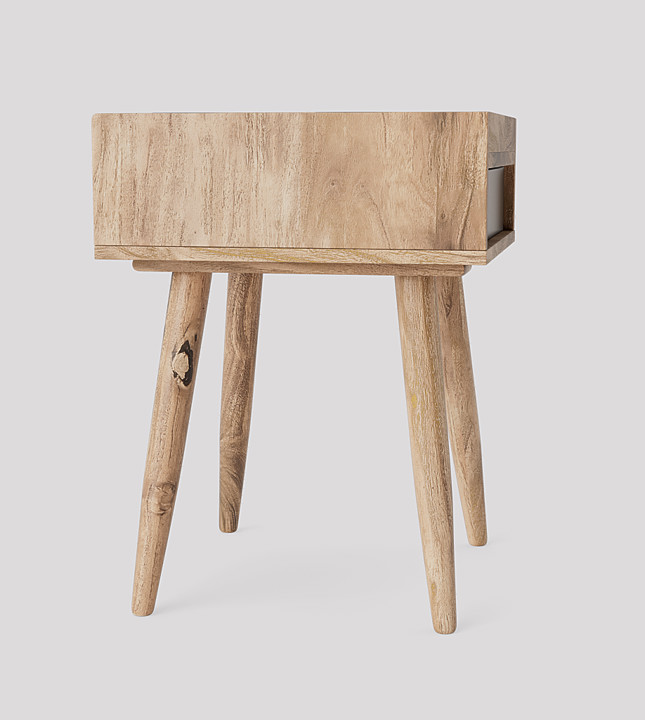Fresco Scandi Style Side Table in Natural Oak & Brass | Swoon